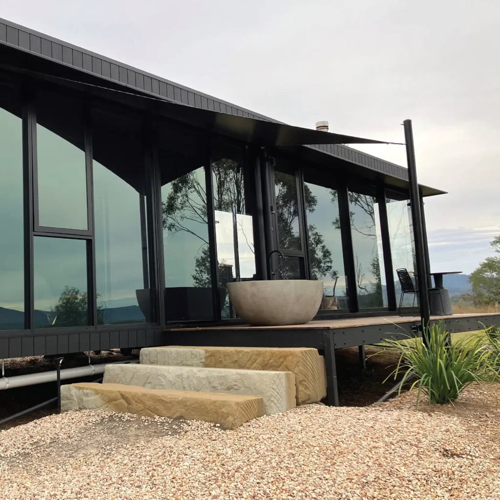 THE OVERFLOW ESTATE - Cooltone